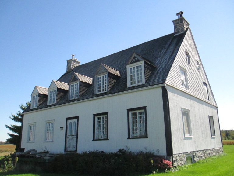 La maison québécoise d'inspiration française - Patrimoine Des Chenaux